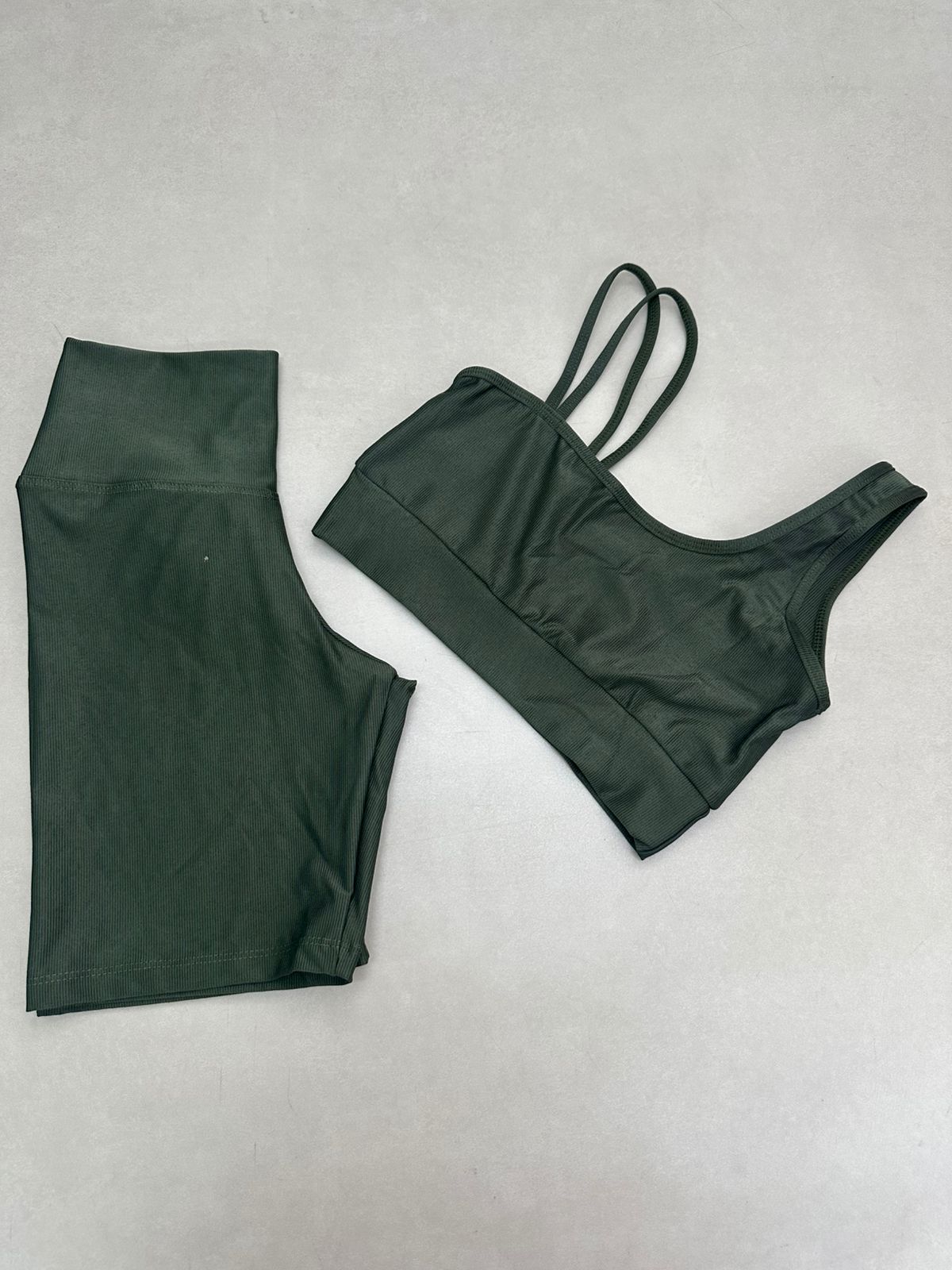 Comprar Conjunto Bermuda + Top Ray Compressão Figo - Dalu Fitness ...