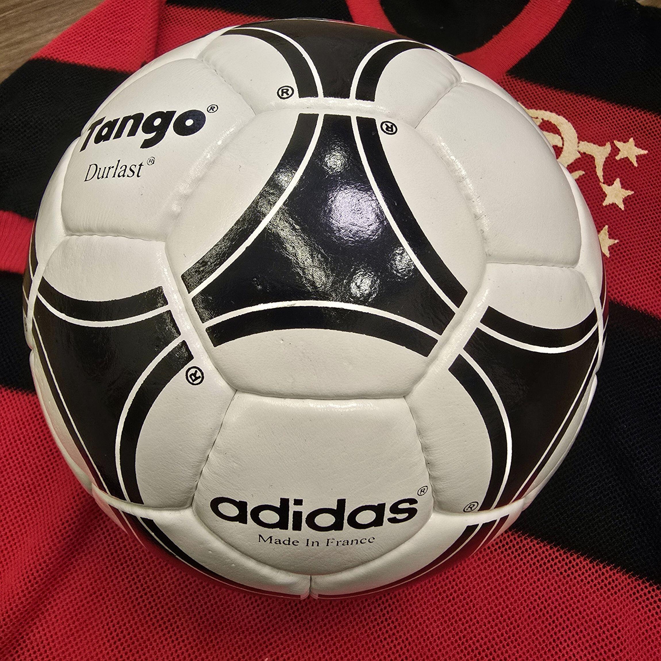 Comprar Bola Adidas Tango Retrô Flamengo Campeão Mundial 1981 e Copa do ...